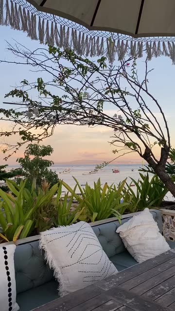 Danielle Grace (@gracechrysanta) | Snapchat Stories, Spotlight & Lenses